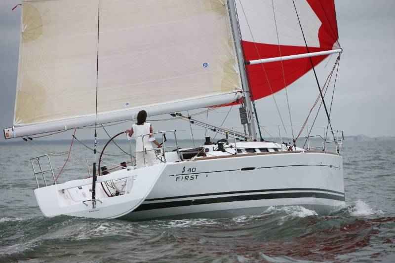 Beneteau First 40